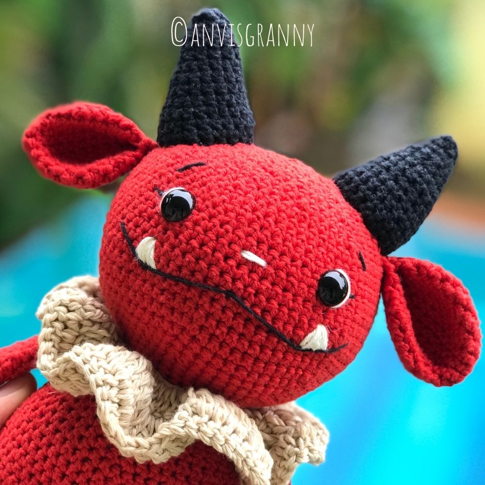Almost No-sew Halloween crochet pattern - Devil doll amigurumi - Anvi’s ...